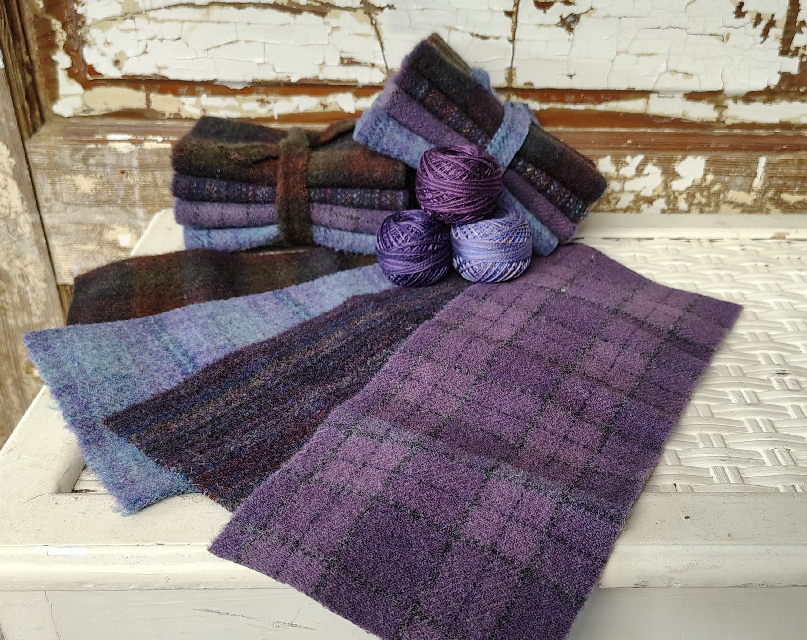 TEXTURED WOOL BUNDLE – All About Ewe Wool Shop