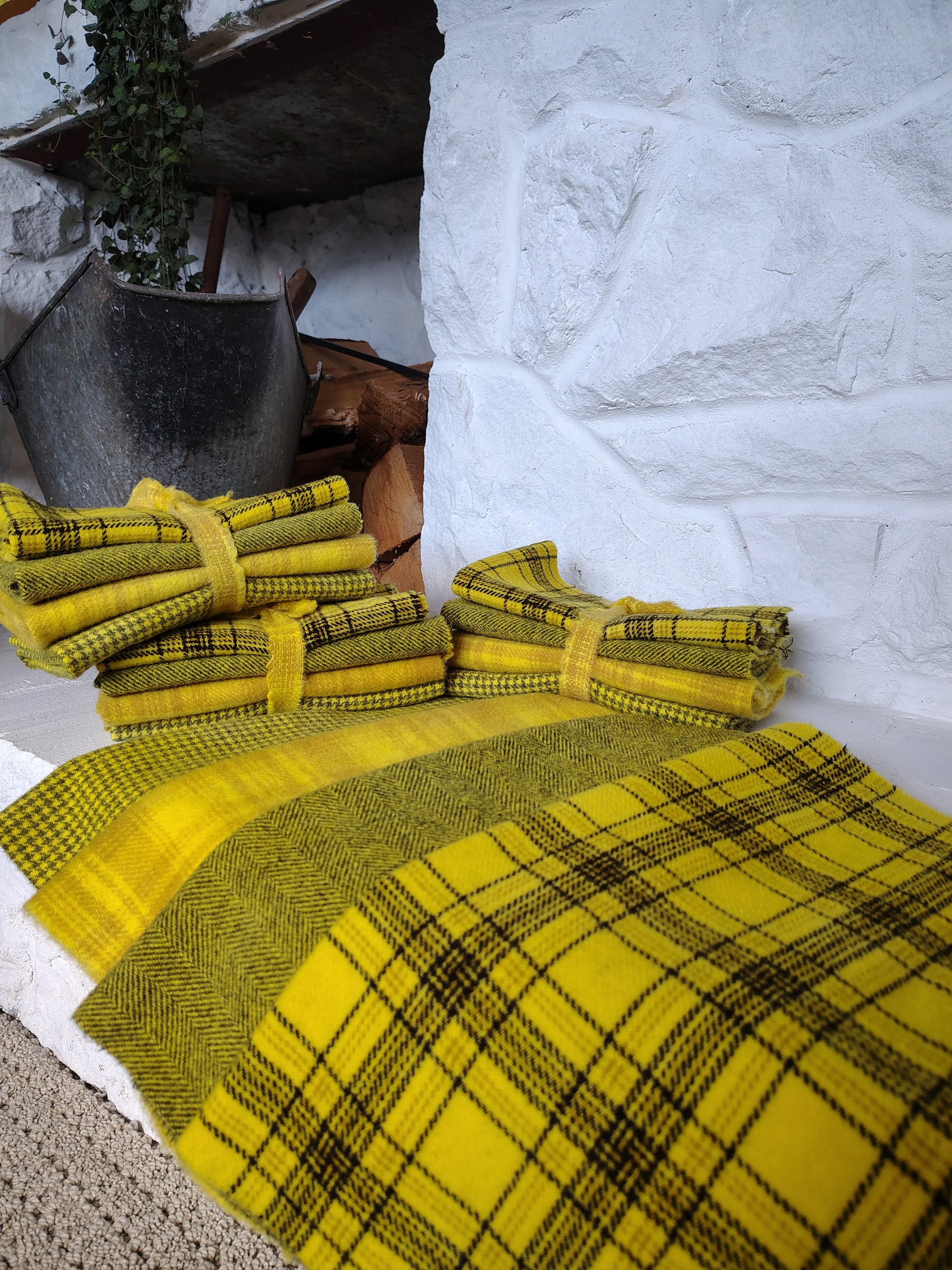 Sun Yellow Hand Dyed Wool Fat Eighth Bundle – All About Ewe Wool Shop